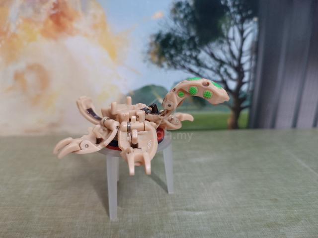 Bakugan Scaboid Tan Subterra Gundalian Invaders - Hobby & Collectibles ...