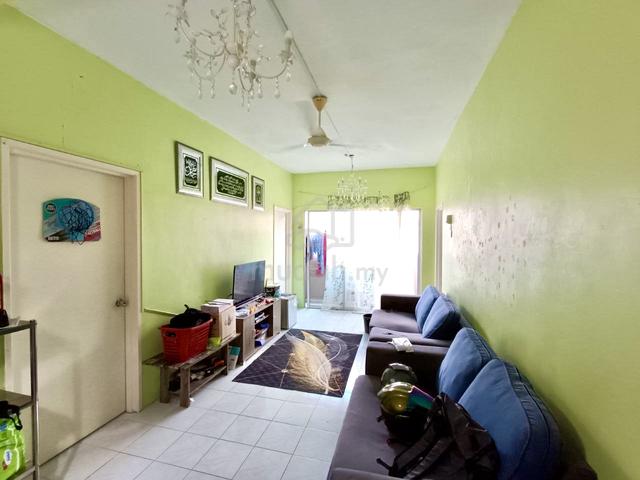 Apartment for Sale, 4 Bedroom, 854 sq.ft, Putra Indah Apartment, Seri ...