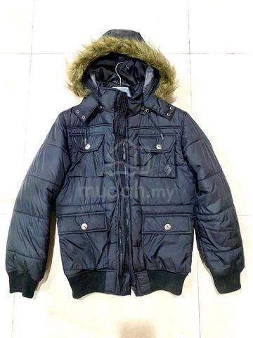 Branded Hodie Puffer jacket size S - Clothes for sale in Bandar ...