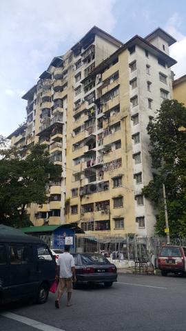 Apartment for Sale, 3 Bedroom, 800 sq.ft, Miharja Apartment (LRT Maluri ...