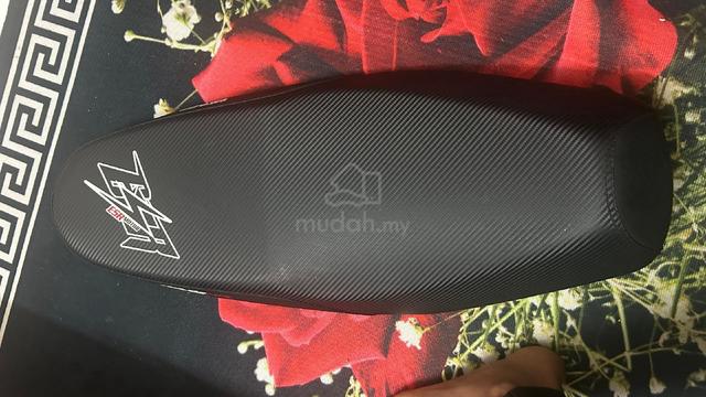 Seat esr original for lc - Motorcycle Accessories & Parts for sale in ...