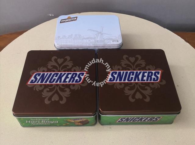 Snickers Van Houten tin 3 - Hobby & Collectibles for sale in Hulu ...