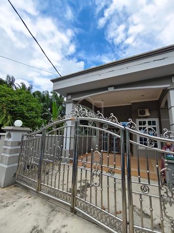 1-storey Terraced House for Sale, 3 Bedroom, 1668 sq.ft, Parit Jawa ...