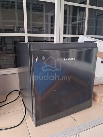 HiSense Mini Bar Fridge Black Refrigerator 60L - Home Appliances ...