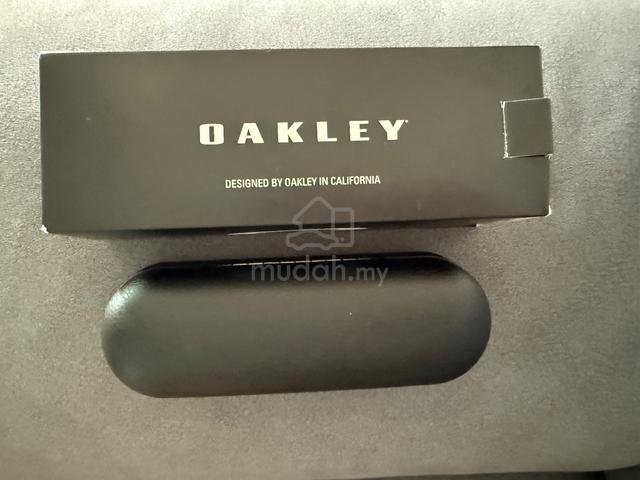Original Oakley Case and box - Watches & Fashion Accessories for sale ...