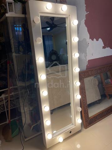 Cermin Berlampu Kayu Pallete - Furniture & Decoration for sale in ...