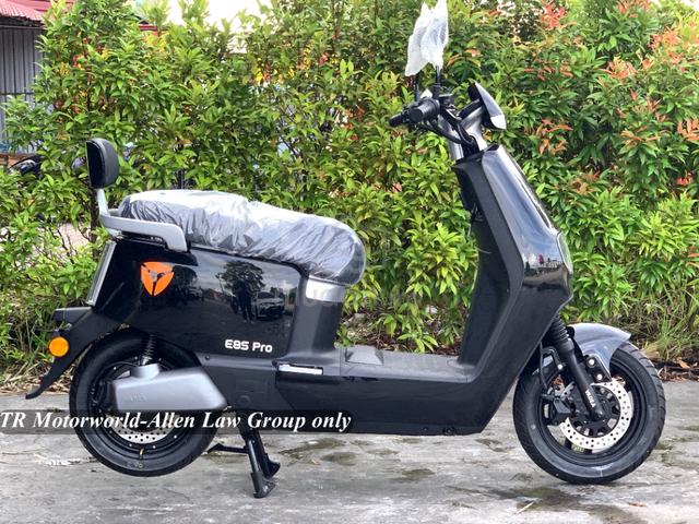 (READY STOCK) Yadea E8s Pro electric scooter bike - Motorcycles for ...