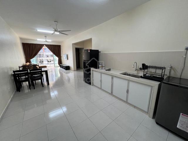 Condominium for Rent, 4 Bedroom, 1129 sq.ft, Mahsuri Square, Bayan Baru ...