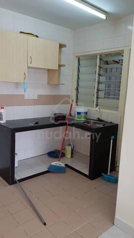 Apartment for Rent, 3 Bedroom, 750 sq.ft, Flora Damansara, Damansara ...