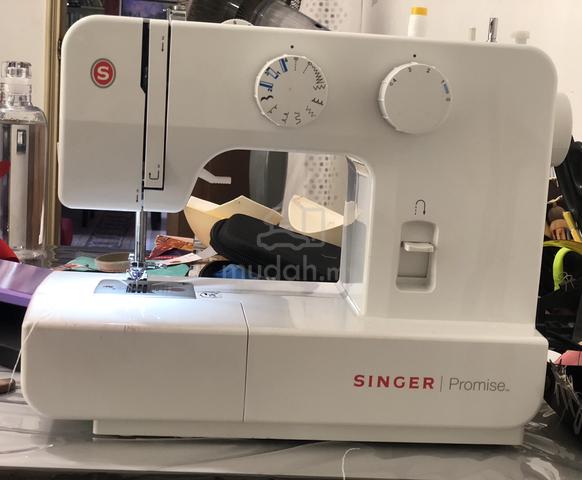 singer sewing machine 1409 with box and manual - Home Appliances ...