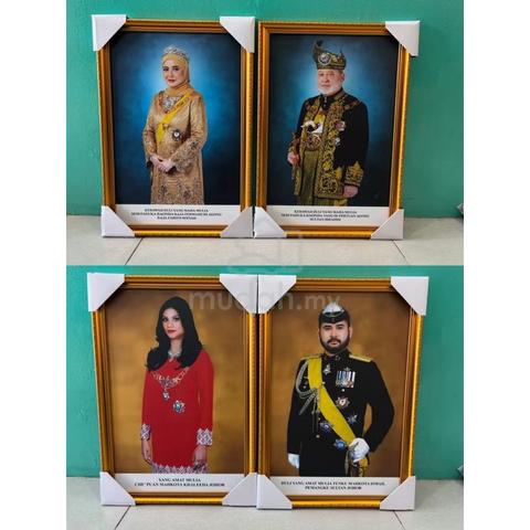 DYMM SULTAN Johor ＆ permaisuri Johor Full set - Cameras & Photography ...