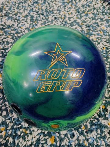 Reactive Bowling ball rotogrip 15 lb - Sports & Outdoors for sale in ...
