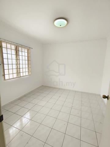 Apartment for Sale, 3 Bedroom, 650 sq.ft, Lestari Apartment, Petaling ...