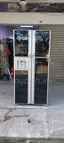 550L Hitachi 4-door fridge water dispenser - Home Appliances & Kitchen ...