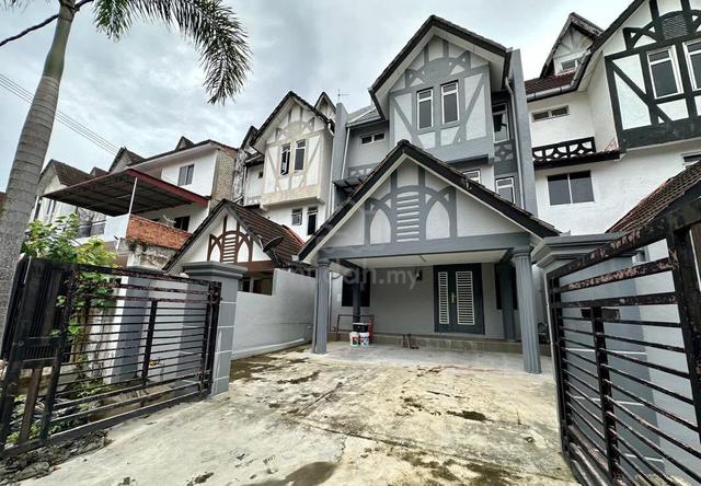 3-storey Terraced House for Sale, 3 Bedroom, 1540 sq.ft, Tampoi, Johor ...