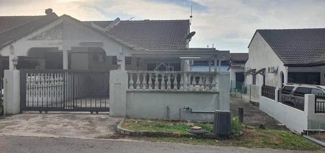 1-storey Terraced House for Rent, 3 Bedroom, 2000 sq.ft, Rawang ...