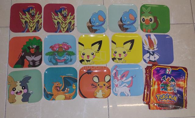 Collectibles Pokemon plates with individual sleeve - Hobby ...