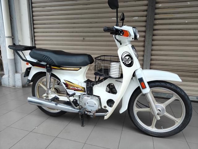 honda Ex5 dream _ Electric Starter - Motorcycles for sale in Bentong, Pahang