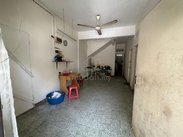 PJ section 5 double storey corner - House for sale in Petaling Jaya ...