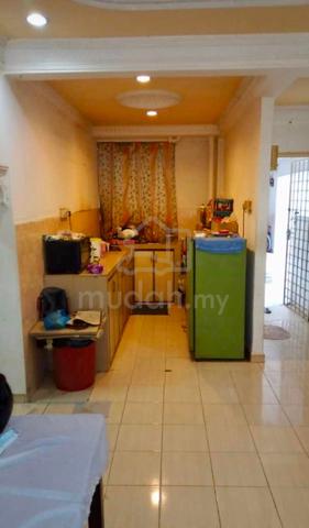 Flat for Rent, 2 Bedroom, 550 sq.ft, Ground floor Flat taman ...