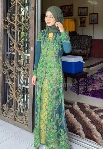 Emerald Green Kebaya Lace Labu Set - Clothes for sale in Kuantan, Pahang