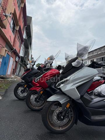 Honda Forza 250 NSS 250 NVX ADV ELEGAN XMAX - Motorcycles for sale in ...