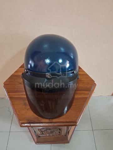 Helmet Biru - Motorcycle Accessories & Parts for sale in Teluk Intan, Perak
