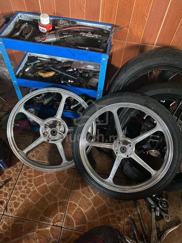 Rim FG y15 - Motorcycle Accessories & Parts for sale in Kuala ...