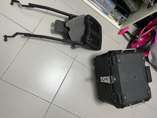 givi box Z250 - Motorcycle Accessories & Parts for sale in Jalan Ipoh ...