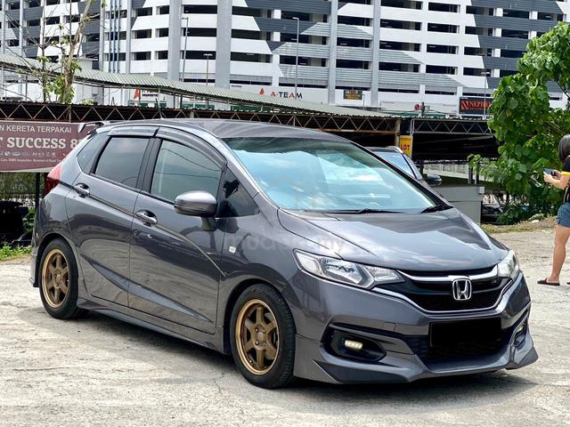 2019 Honda JAZZ GK5 1.5 E FACELIFT (A) FULL LOAN ! - Cars for sale in Salak Selatan, Kuala Lumpur