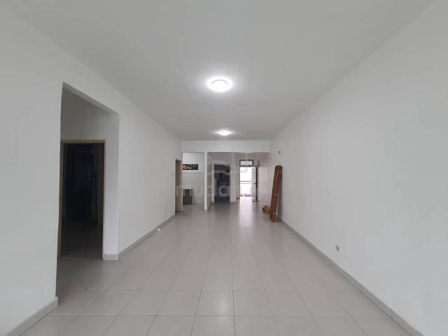 Service Residence for Sale, 3 Bedroom, 1050 sq.ft, Prima Regency ...