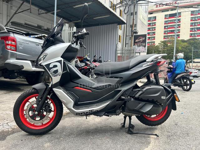 Scooter 23 APRILIA SR GT 200 1697KM VESPA GTS ADV - Motorcycles for ...