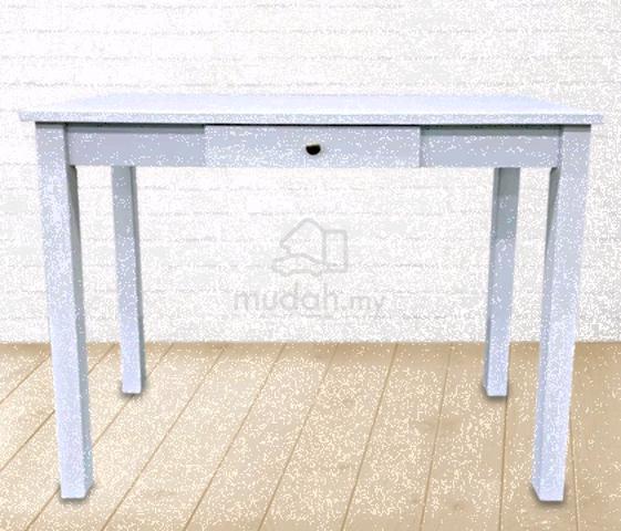 Console table design putih moden - Furniture & Decoration for sale in ...