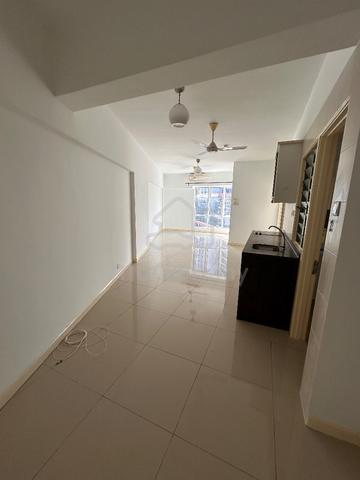 Condominium for Sale, 2 Bedroom, 667 sq.ft, Tiara Mutiara, Old Klang ...