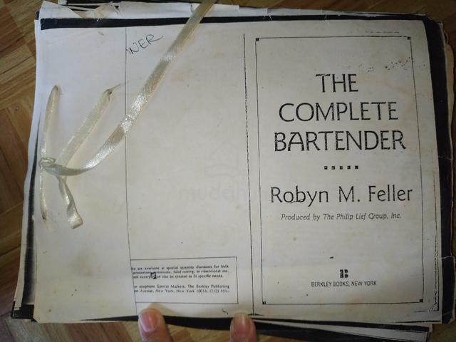 the complete bartender - Textbooks for sale in Pudu, Kuala Lumpur