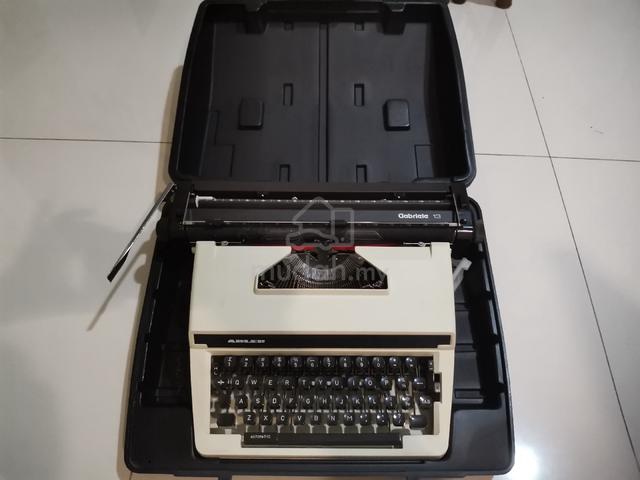 Manual Typewriter Adler 1990 - Hobby & Collectibles for sale in Puncak ...