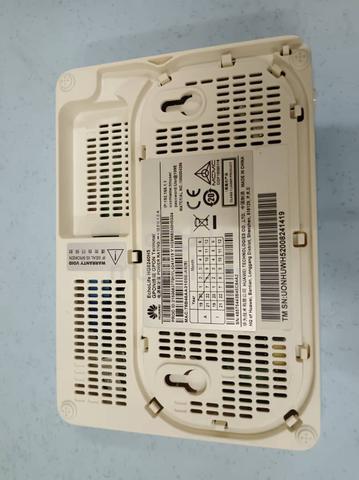 Huawei EchoLife HG8240H5 Fibre Optic Modem - Computers & Accessories ...