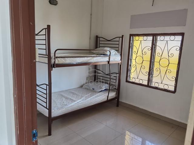 1-storey Terraced House for Rent, 4 Bedroom, 1600 sq.ft, Petaling Jaya ...