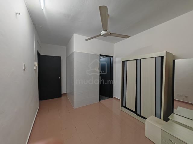 Condominium For Rent 3 Bedroom 1000 Sq Ft Bbk Condominium Klang