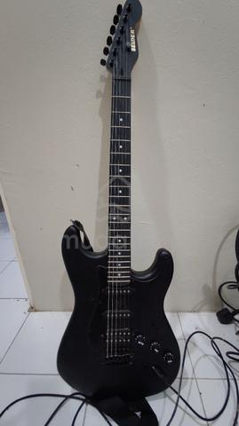 Electric guitar Selder - Music Instruments for sale in Kemaman, Terengganu
