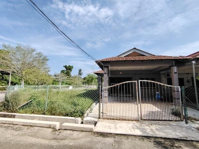 Terraced House for Sale, 3 Bedroom, 3304 sq.ft, Rompin, Pahang | Mudah.my