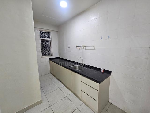 Service Residence for Rent, 3 Bedroom, 1048 sq.ft, BSP 21, Bandar ...