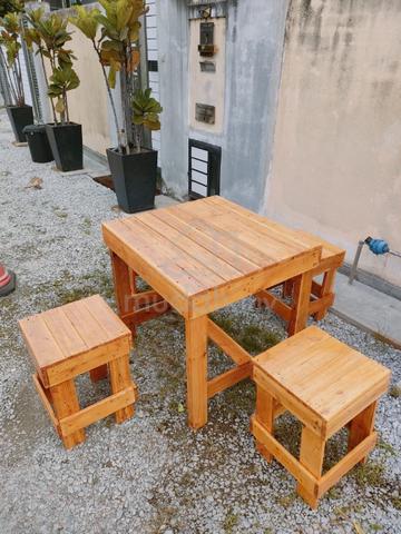 Set kerusi meja 4+1 kayu pallet pine - Furniture & Decoration for sale ...