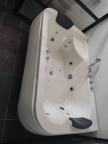 Jacuzzi bath tab - Bed & Bath for sale in Kepala Batas, Penang