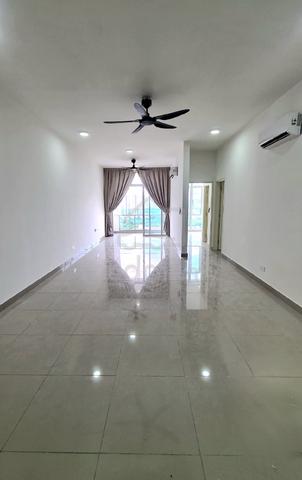 Service Residence for Sale, 3 Bedroom, 1100 sq.ft, Anggun Lumayan ...