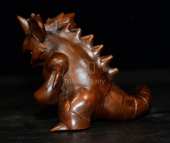 Boxwood Tyrannosaurus Rex Ornaments - Hobby & Collectibles for sale in ...