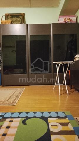 Almari baju besar 3 pintu sliding - Furniture & Decoration for sale in ...