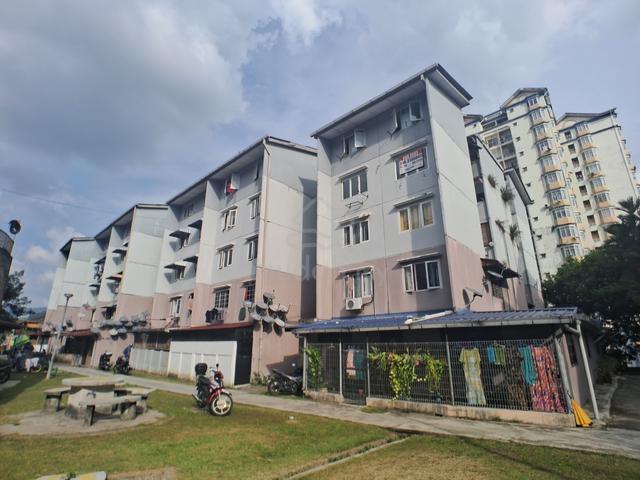 Flat for Rent, 2 Bedroom, 550 sq.ft, Kelompok Bunga Raya, Setiawangsa ...