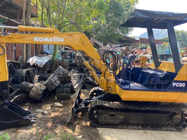 Fully Recond imported Japan Mini-excavator PC20-3 - Commercial Vehicle ...