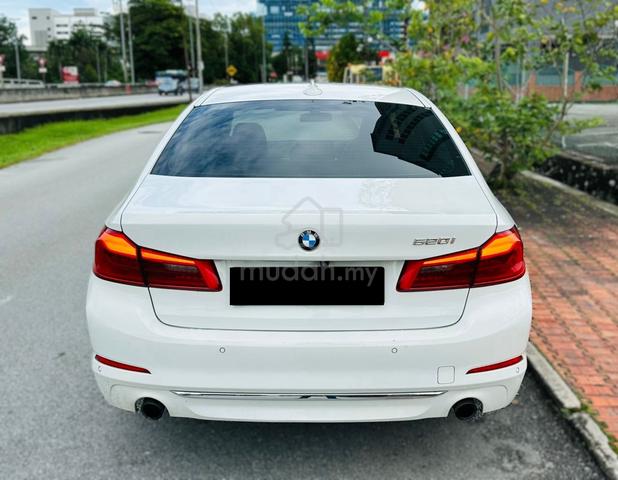 2020 Bmw 520i 2.0 LUXURY (A) G30 ORI MIL F.SER REC - Cars for sale in Serdang, Selangor